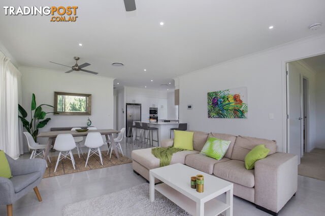 166 1 The Inlet Drive CARRARA QLD 4211