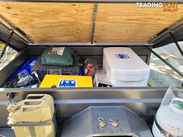 2007 Customline Soft Floor camper trailer