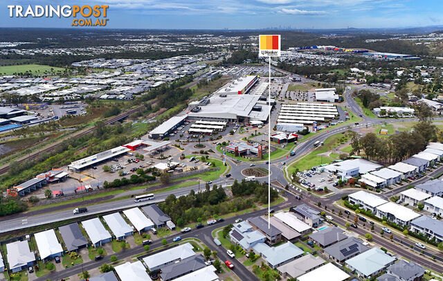 8 Dorchester Close PIMPAMA QLD 4209