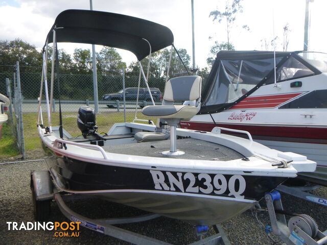 STESSL EDGE TRACKER SUZUKI 50HP 4 STROKE AND OCEANIC TRAILER