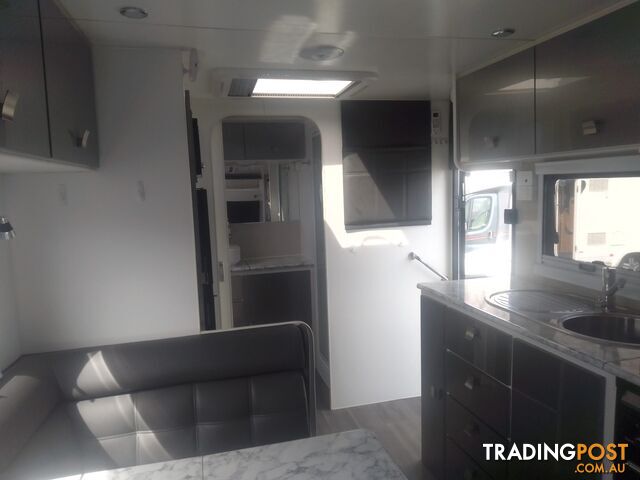USED NEW DESIGN WESTBOURNE 2021 21 6M TOURING CARAVAN