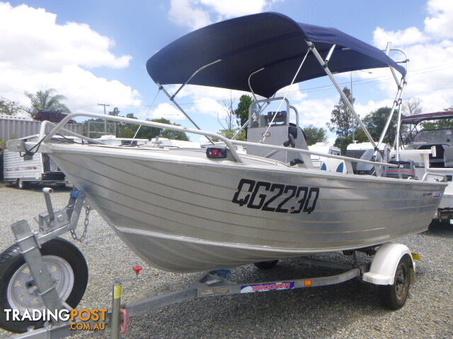 BROOKER 450 SEAMAN CENTRE CONSOLE WITH 40HP YAMAHA AND TRAILER