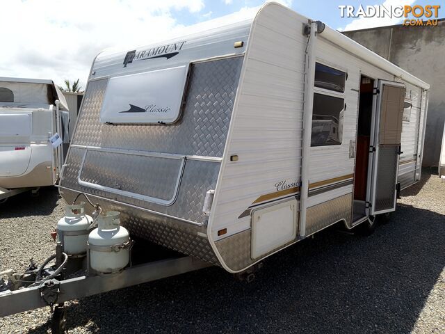 PARAMOUNT CLASSIC 22FT CARAVAN