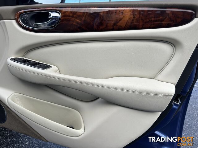 2006 JAGUAR XJ8 X350 SEDAN