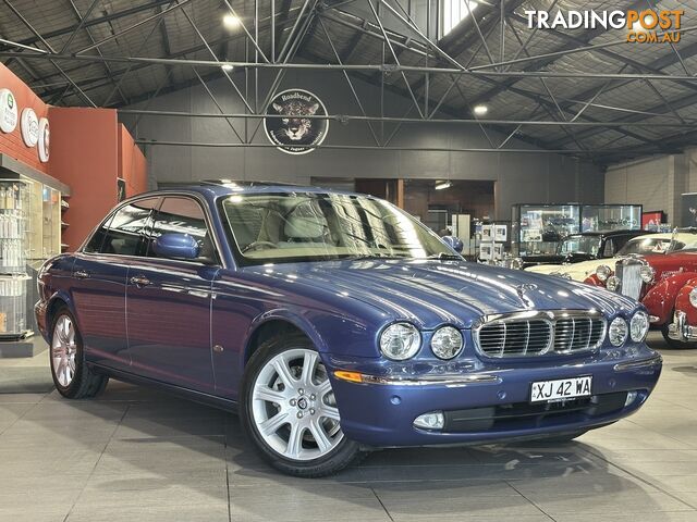 2006 JAGUAR XJ8 X350 SEDAN