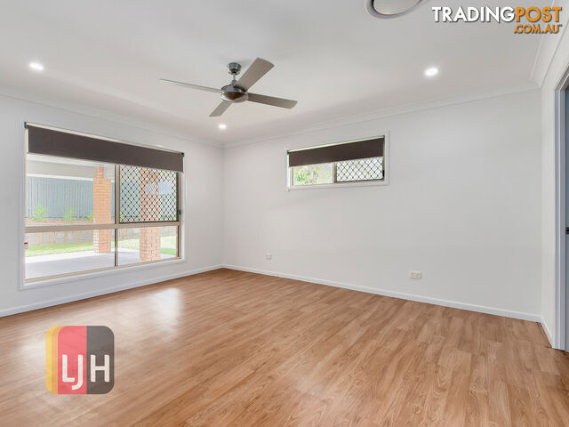 8 Blake Close MCDOWALL QLD 4053