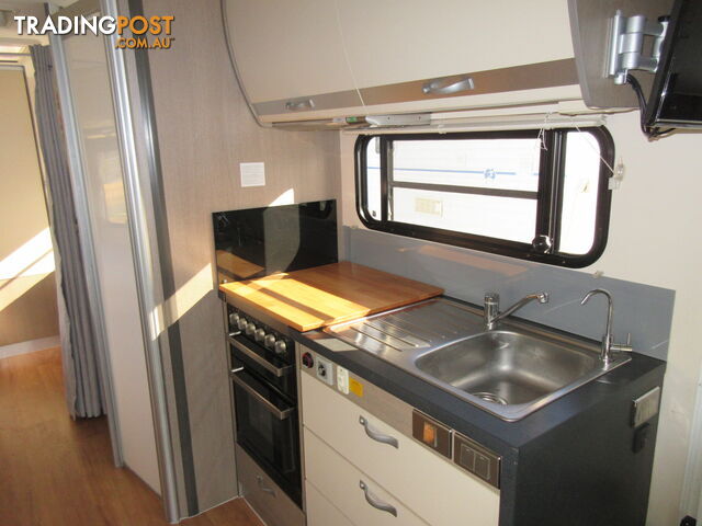 IVECO WINNEBAGO MOTORHOME