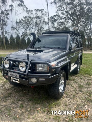 2017 TOYOTA LANDCRUISER GXL 4x4 LC70 VDJ76R MY17 4D WAGON