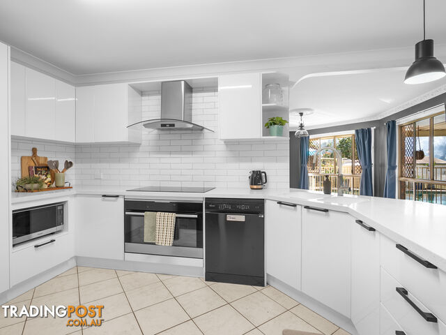 18 Levy Road ELIMBAH QLD 4516