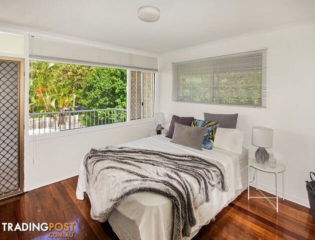 7 28 Peerless Avenue Mermaid Beach QLD 4218
