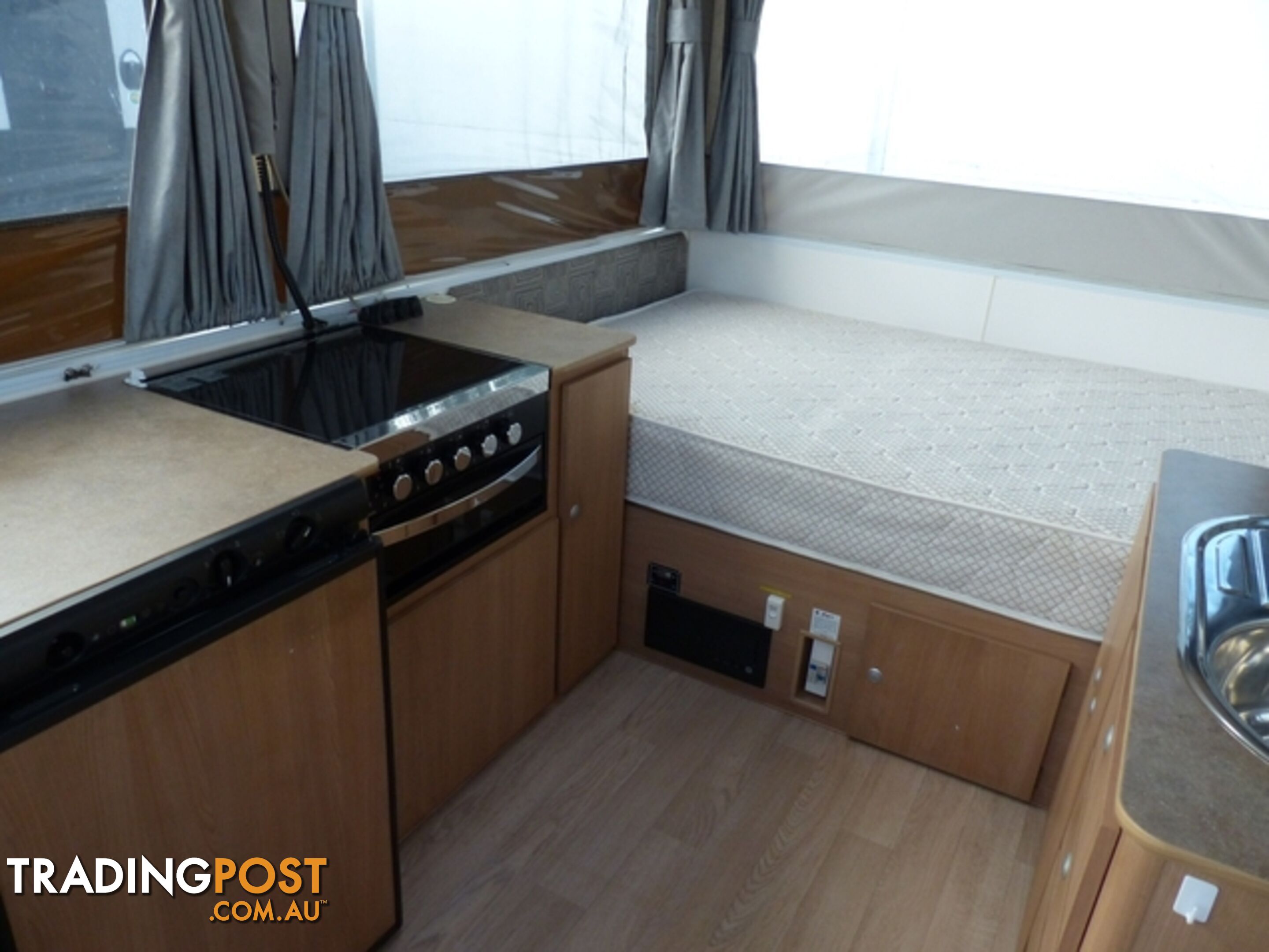 2014 JAYCO PENGUIN CAMPER TRAILER