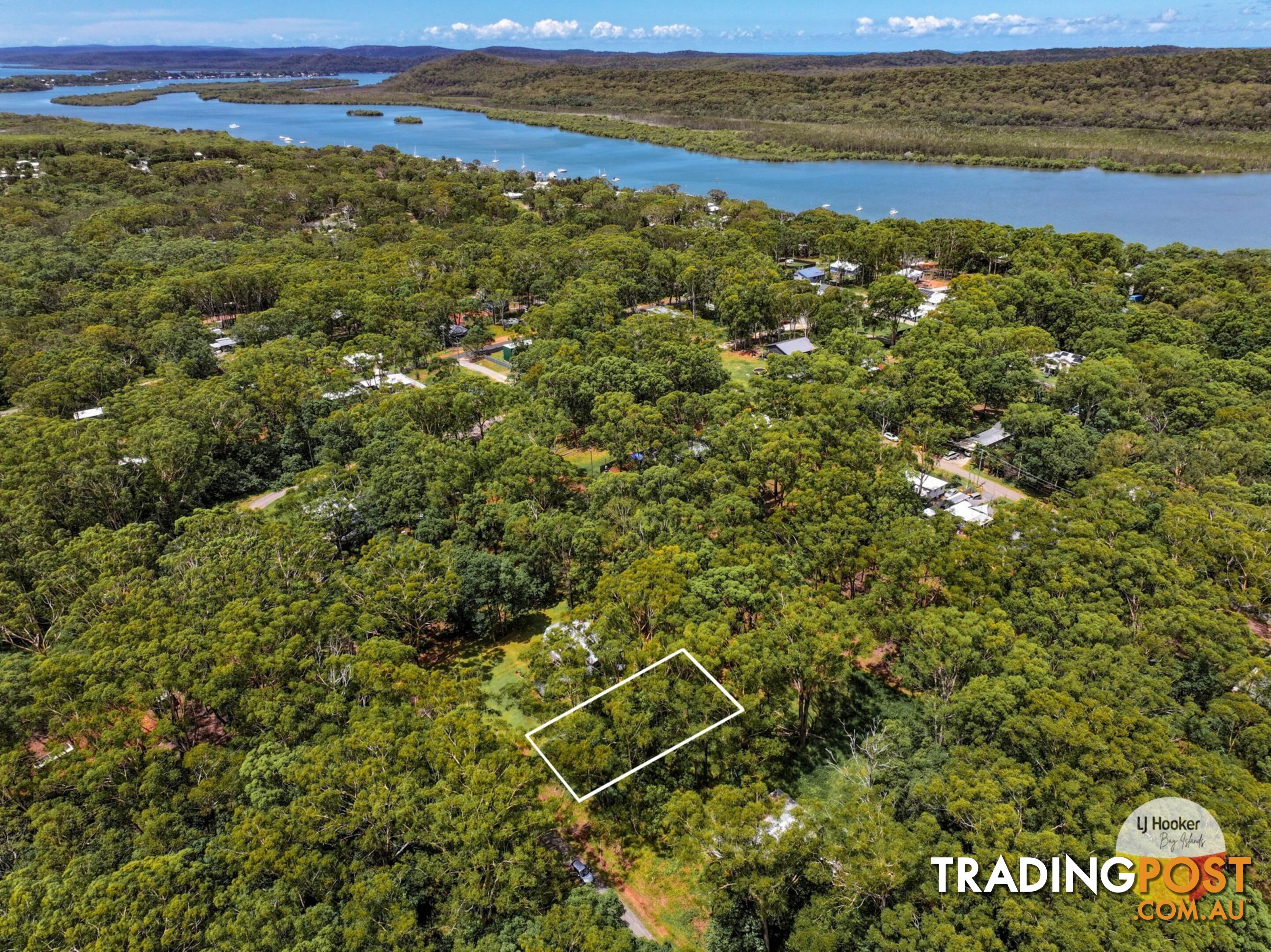 14 Blaxland Street RUSSELL ISLAND QLD 4184