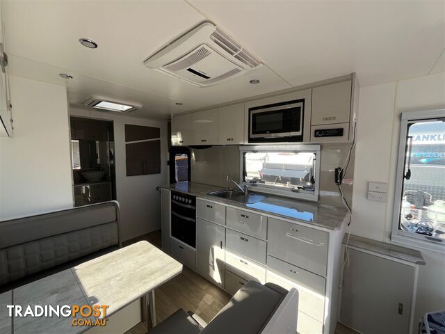 2023 SEASCAPE SUNRUNNER CARAVAN 21 4FT