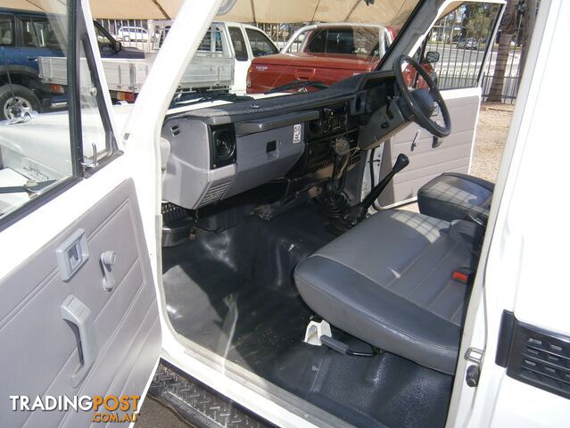 2001 TOYOTA LANDCRUISER 4x4 HZJ79R P UP