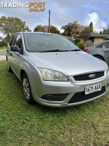2008 Ford Focus Automatic Sedan 4 Doors Reliable Comfortable