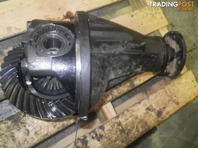 NISSAN PATROL GU GQ RD28 FRONT DIFF CENTRE