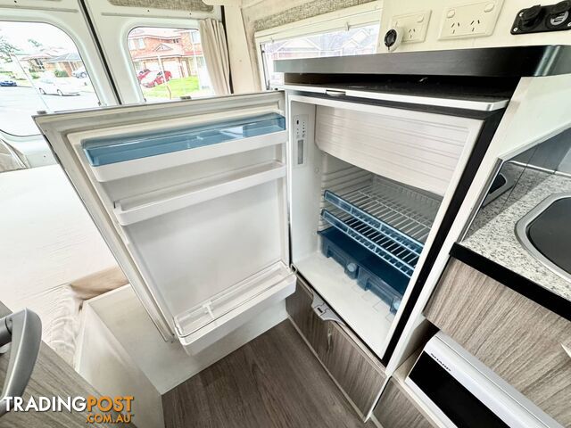 Sunliner Rialta 2 berth a COMPACT 8211 AUTO