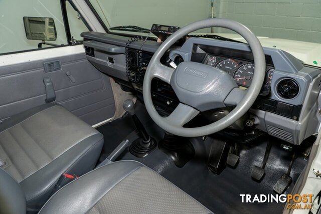 2004 TOYOTA LANDCRUISER 4x4 HZJ79R C CHAS