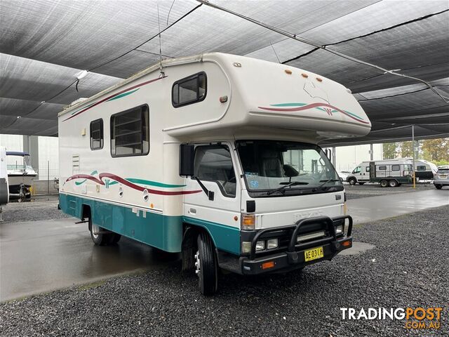 1999 Mazda T4600 Winnebago Motorhome